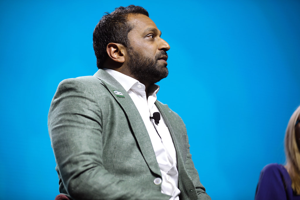 Kash Patel Fires FBI Agents Involved in Tracking GOP Senators’ Phone ...